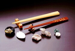 Chopsticks/o-hashi | Glossary | Kikkoman Corporation
